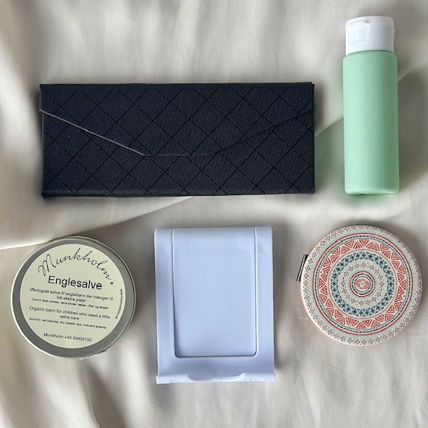 ESSENTIALS til tasken FERIE & FESTIVAL - Ferie klar - COW CONCEPT